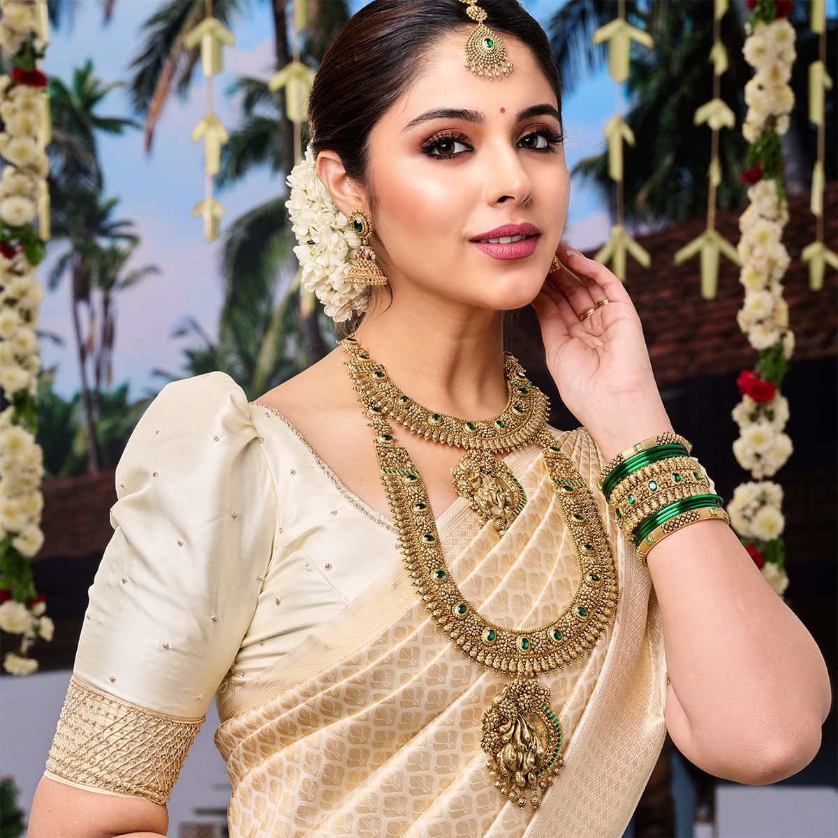 Traditional Kerala Bridal Jewellery Sets from Joyalukkas